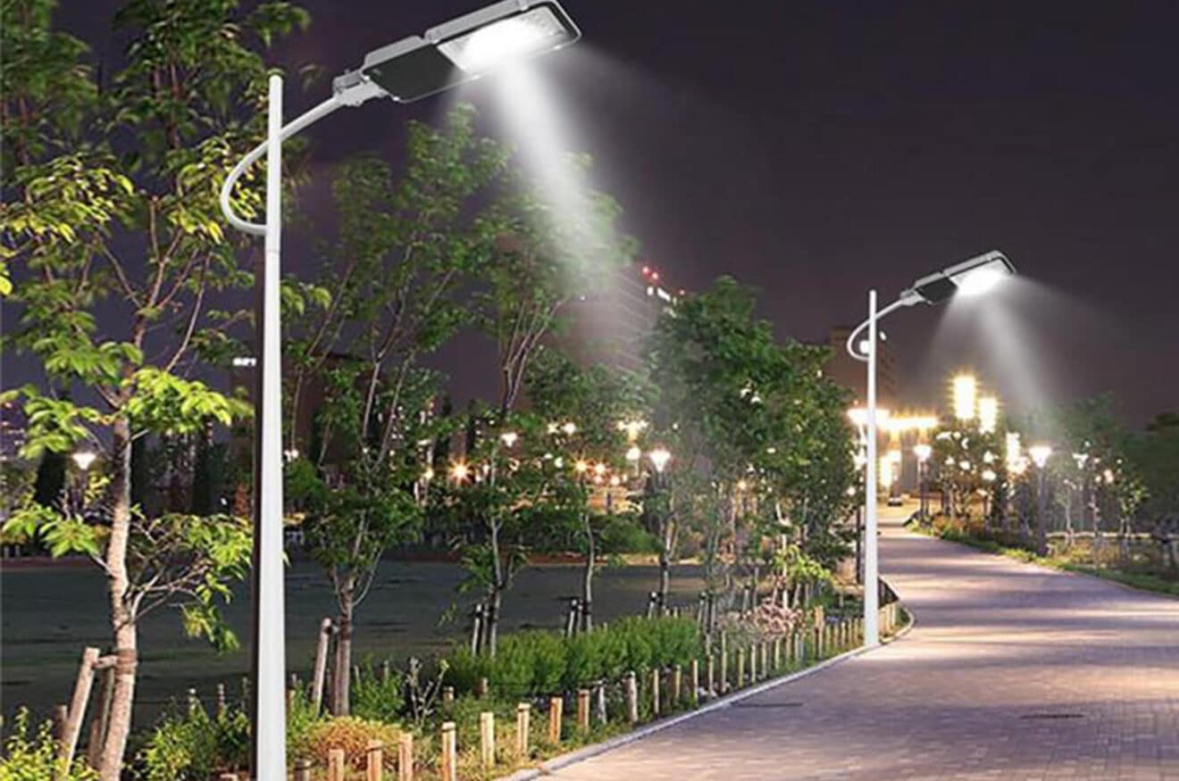 The difference between outdoor LED floodlights and LED spotlights and ...